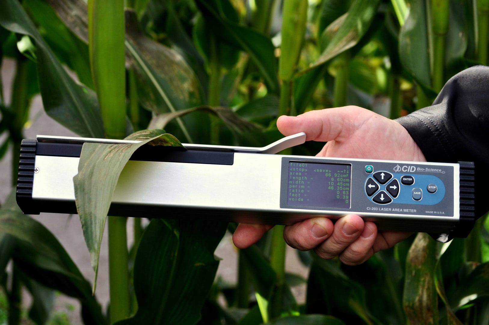 CI-203 vs Plant Imaging Systems for Leaf Area Measurement